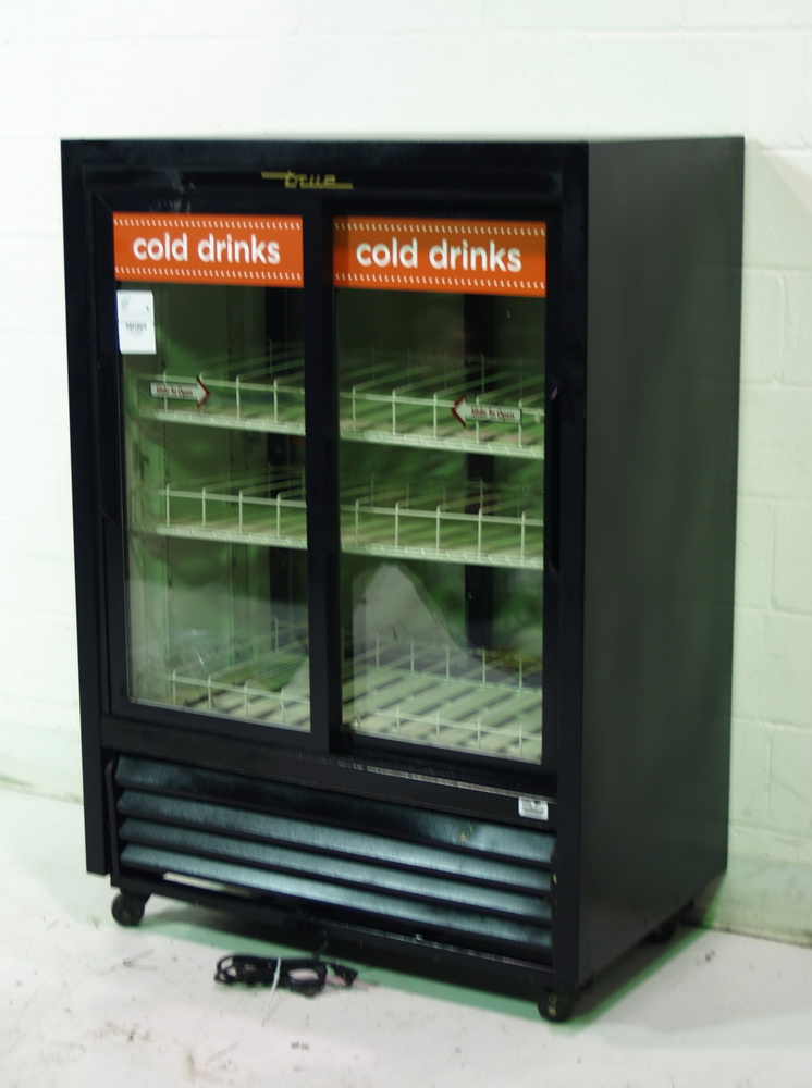 Used True GDM-33CPT-54 Convenience Store Merchandisng Pass Thru Cooler ...