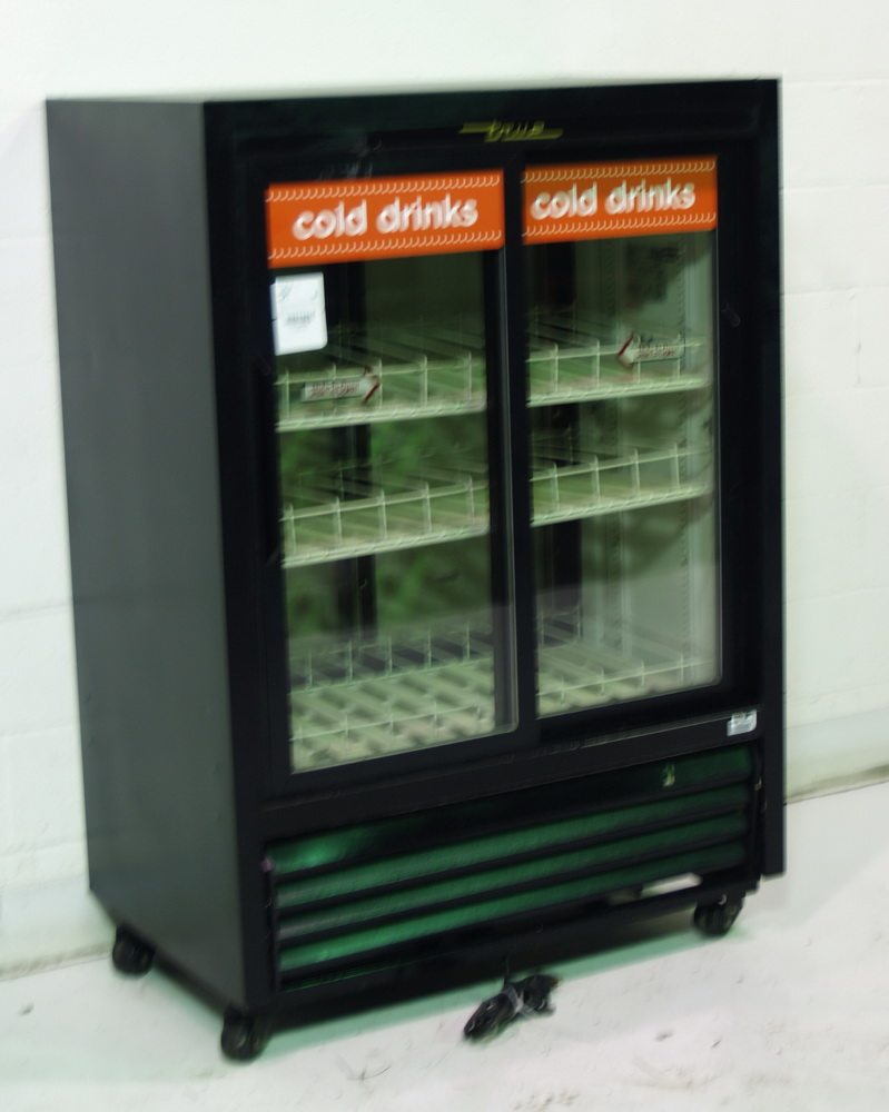 Used True GDM-33CPT-54 Convenience Store Merchandisng Pass Thru Cooler ...